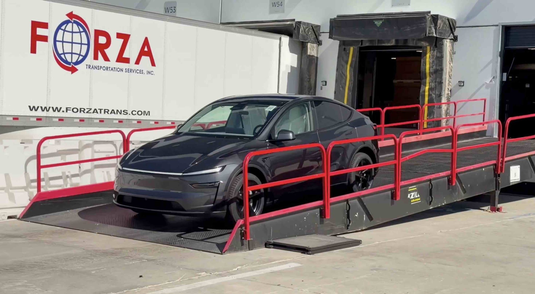 Tesla Reveals Autonomous Plant Workflow With Cars Operating Without ...